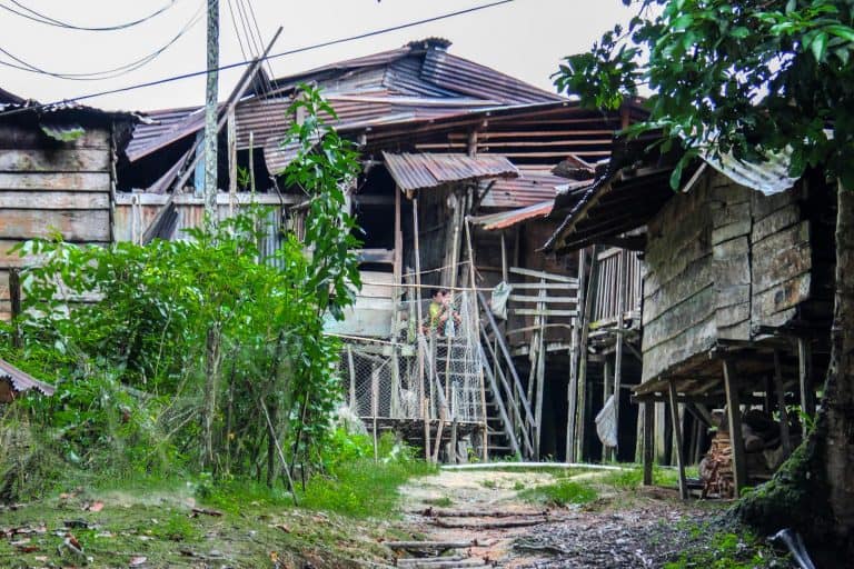 Visiting a Longhouse in Borneo – Living With the Iban of Sarawak