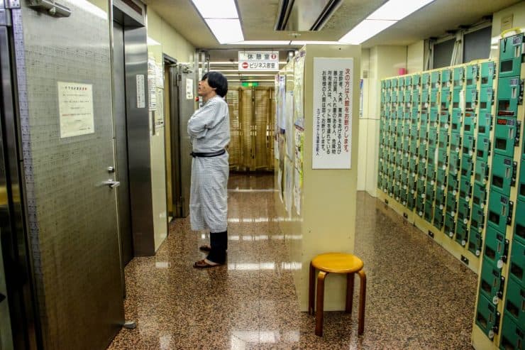 Staying in Capsule Hotels in Tokyos – One Unique Night in Tokyo