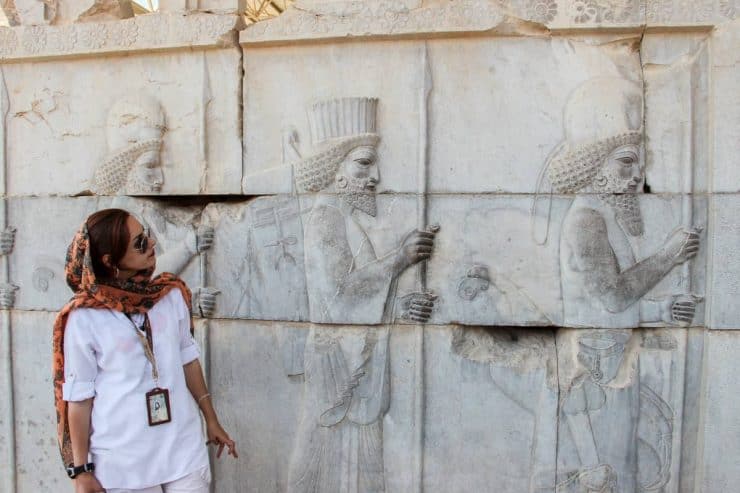 Iran Dress Code - What to Wear in Iran Like a Local